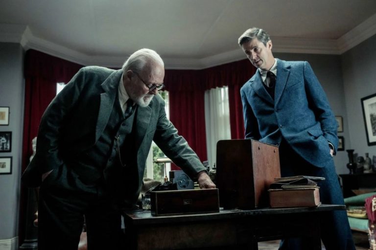 FREUD LA DERNIERE CONFESSION : la critique du film